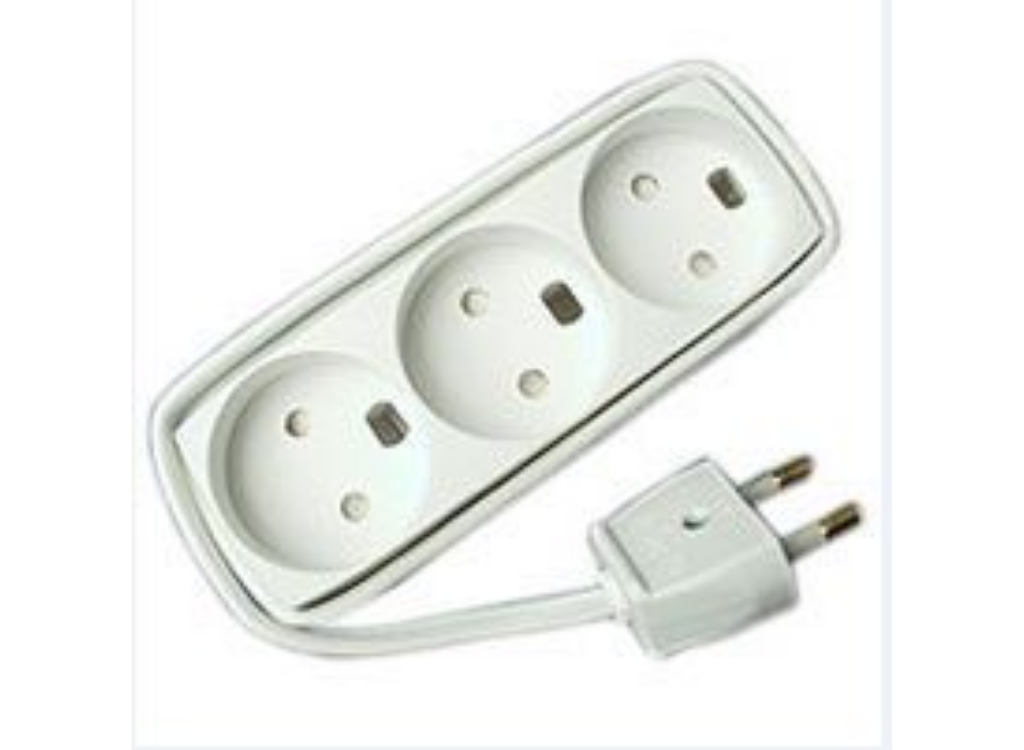 MicroConnect 3-Way Power Strip - 1.5m, No Earth, White | GRUELU3H015 ...